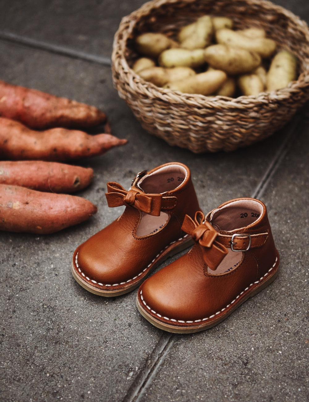 T-bar Bow - Cognac – Petit Nord GLOBAL